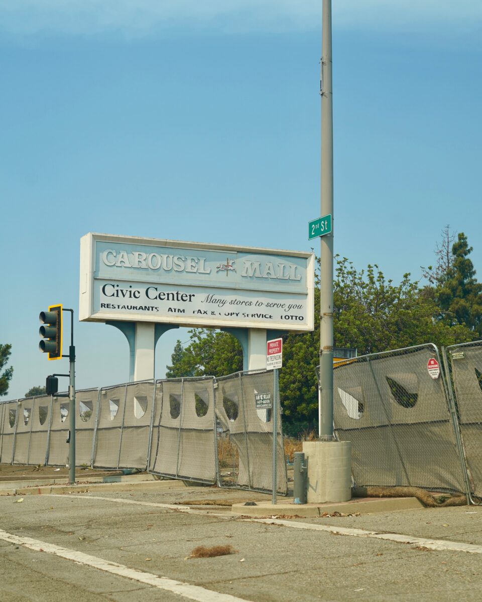 San Bernardino to Install 580 Solar-Powered Streetlights as Fencing ...